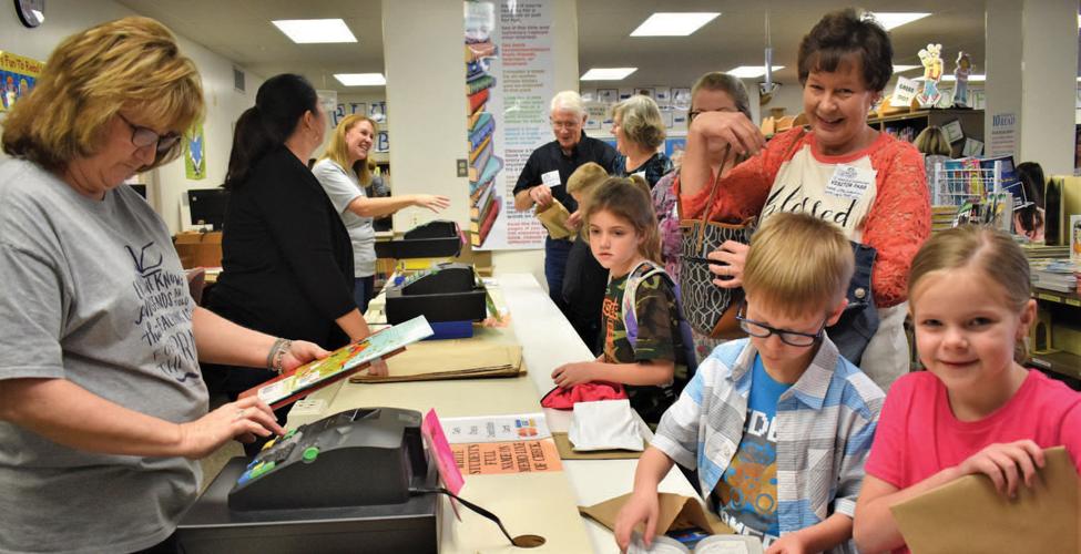 Needville Elementary hosts annual book fair | Photo Gallery | fbherald.com