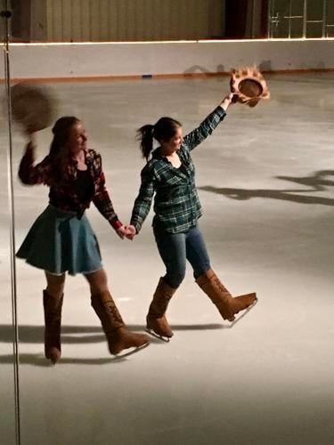 Art on Ice: Fergus Falls Figure Skating Club | | fergusfallsjournal.com