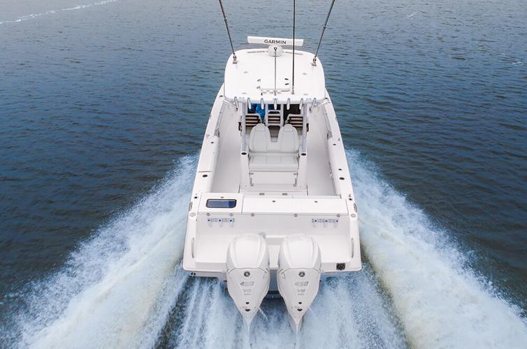 Everglades 335cc | Boating | floridasportfishing.com