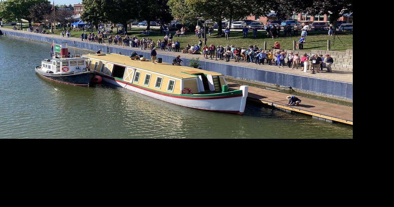 Floating museum of Erie Canal history, the Seneca Chief, docks in Wayne ...