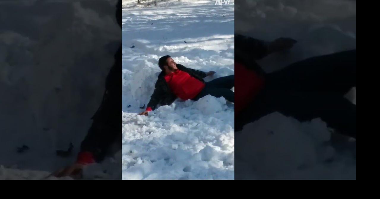 Ice Fall Fail! 😂☃️ #Snowman #Fail #Funny #shorts | | fltimes.com