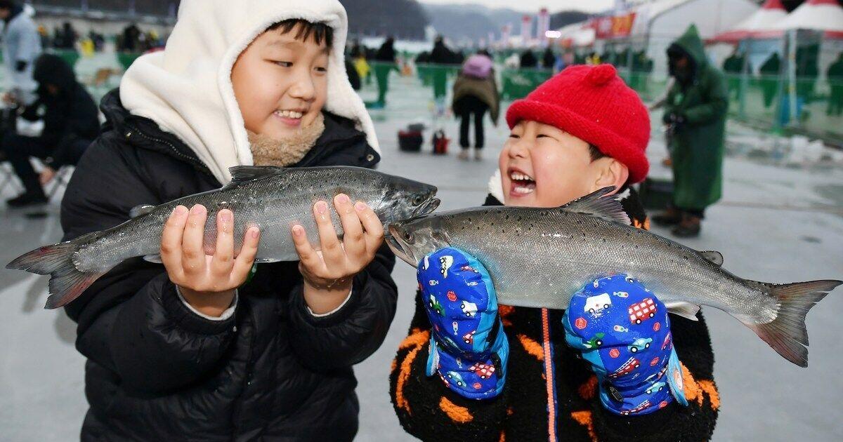 World-renowned ice fishing festival kicks off in Hwacheon | Press ...
