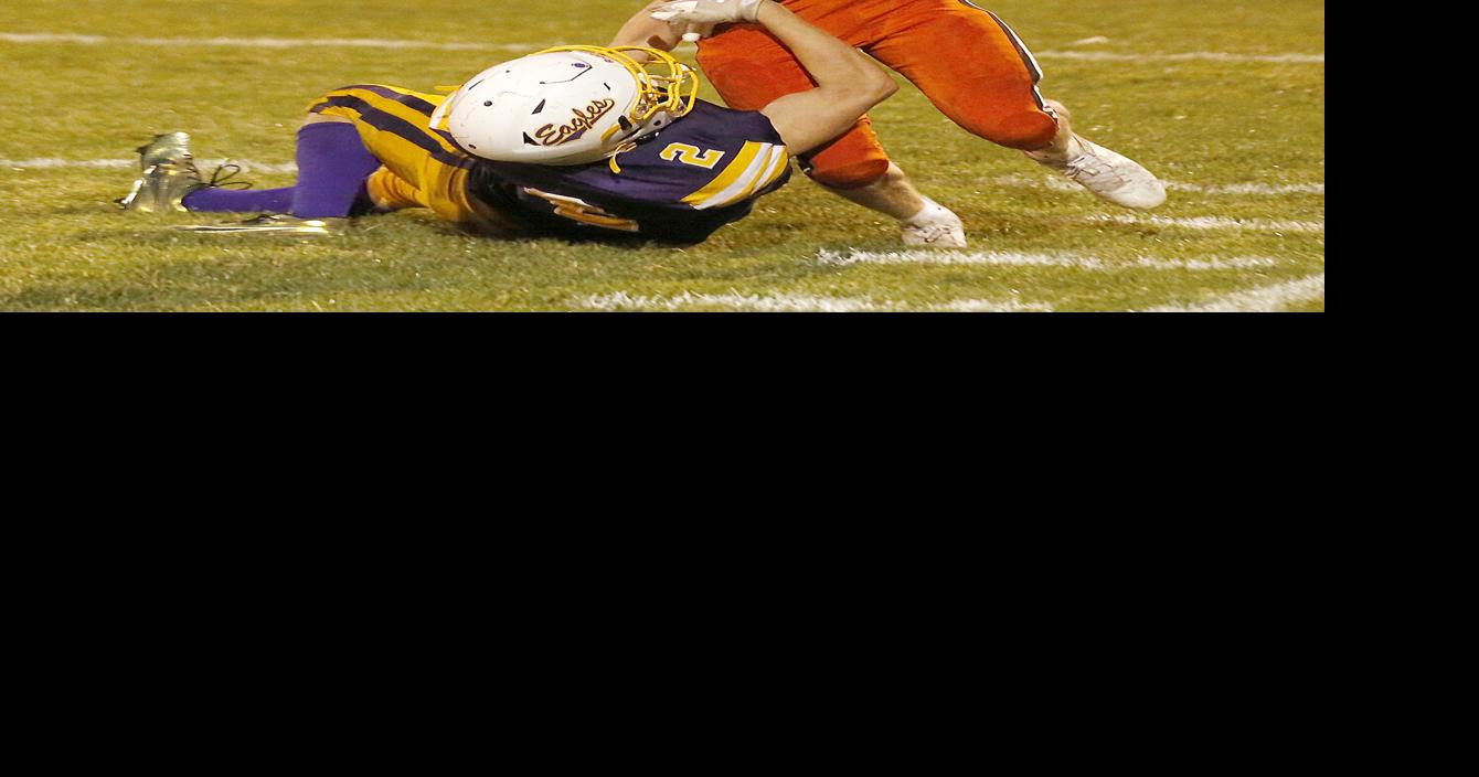 HIGH SCHOOL FOOTBALL: Waterloo beats Clyde-Savannah in the 2024 season ...