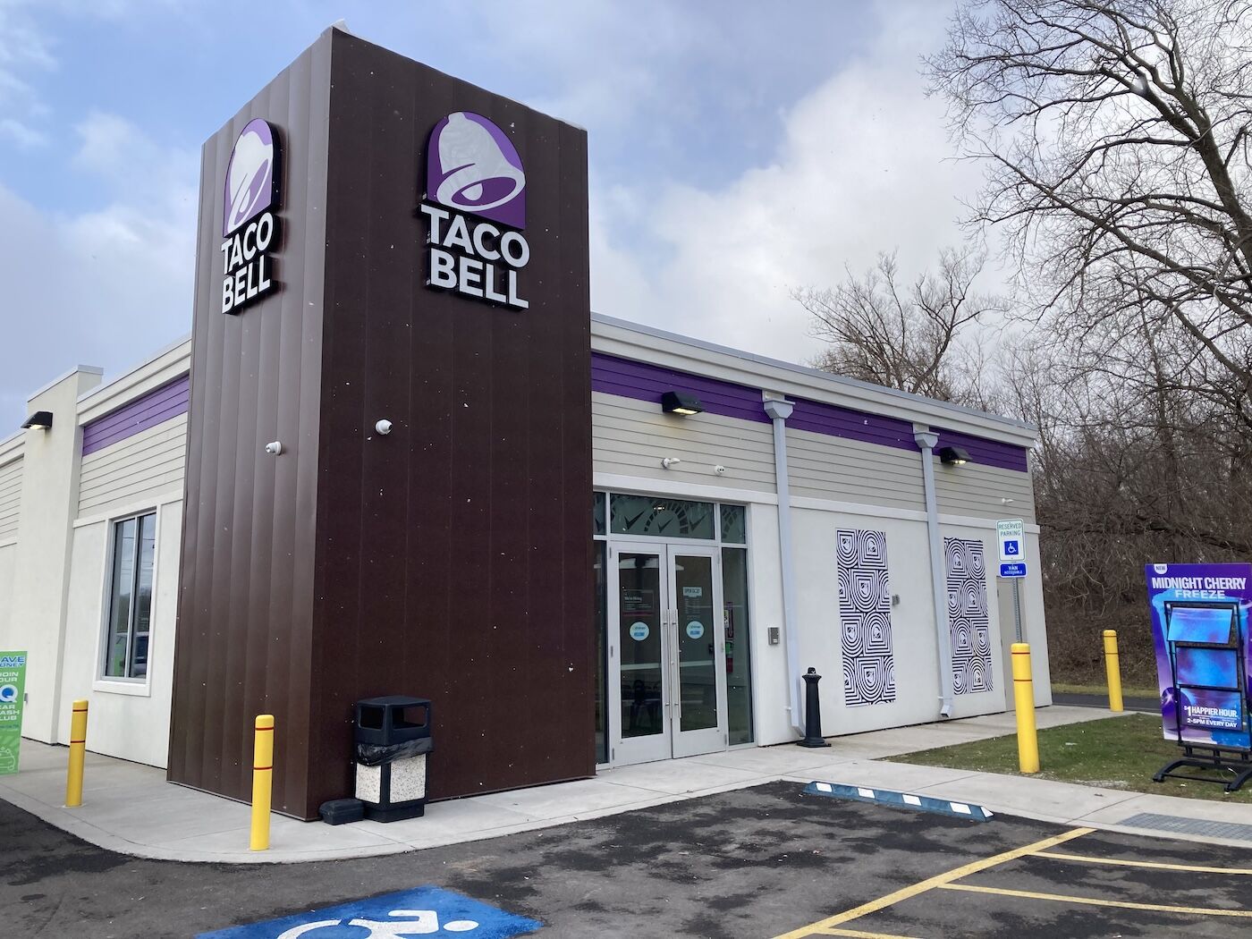 Taco Bell opens in Quicklee's convenience store in Lyons | News ...