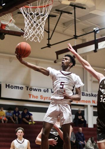 Lyons athletics celebrate year at annual sports banquet | Sports ...