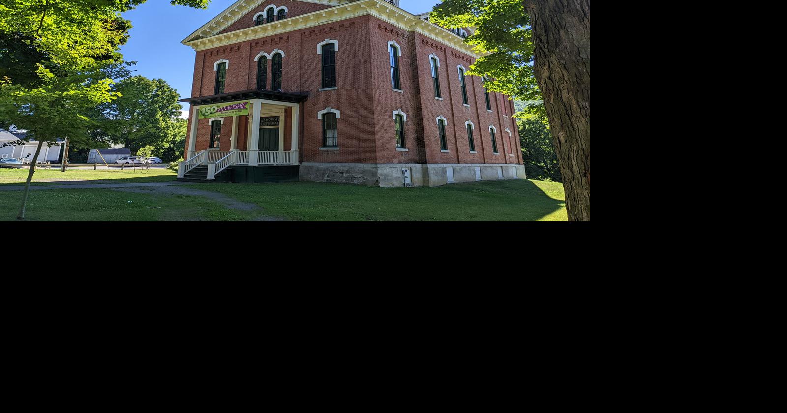 Erie Canal aqueduct, Memorial Town Hall in Naples building on Landmark ...