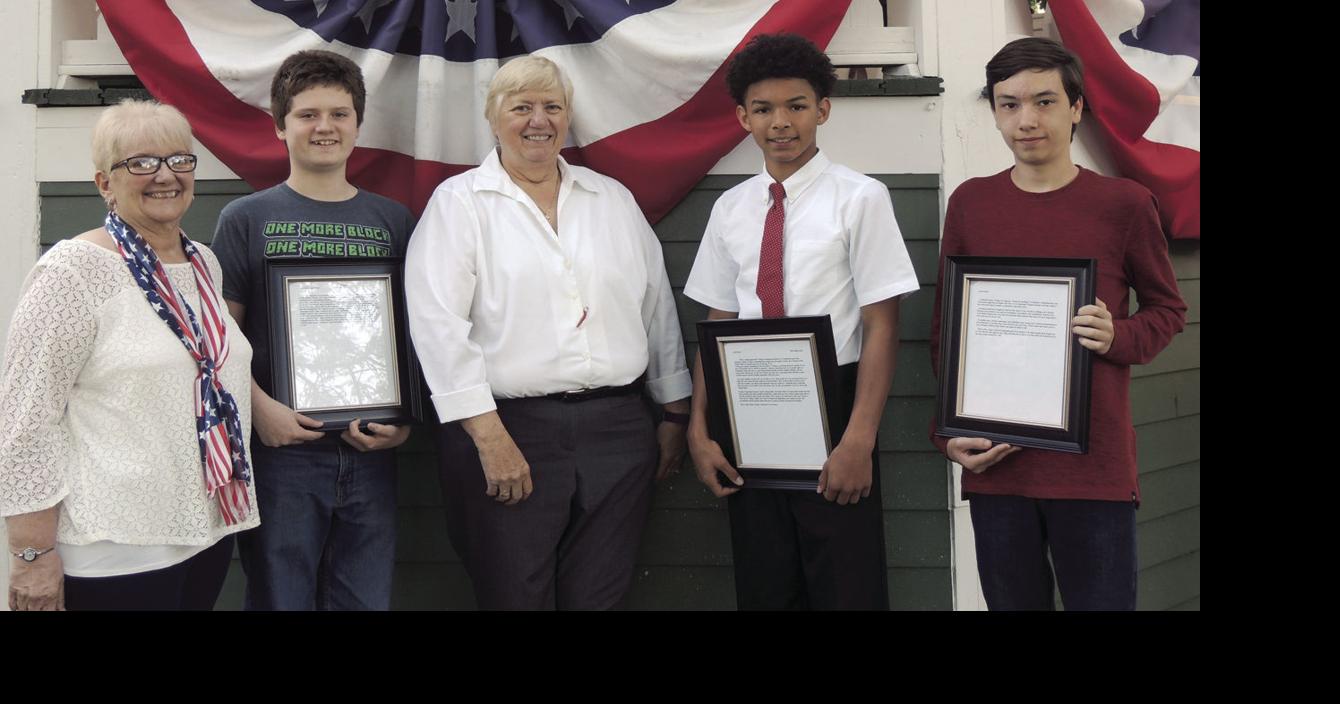 Lyons Elks observe Flag Day | Lifestyle | fltimes.com