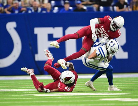 FOOTBALL: Waterloo's Slywka waived by the Indianapolis Colts after ...