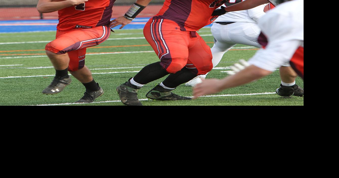 FOOTBALL: Penn Yan/Dundee falls short against Le Roy in regular season ...