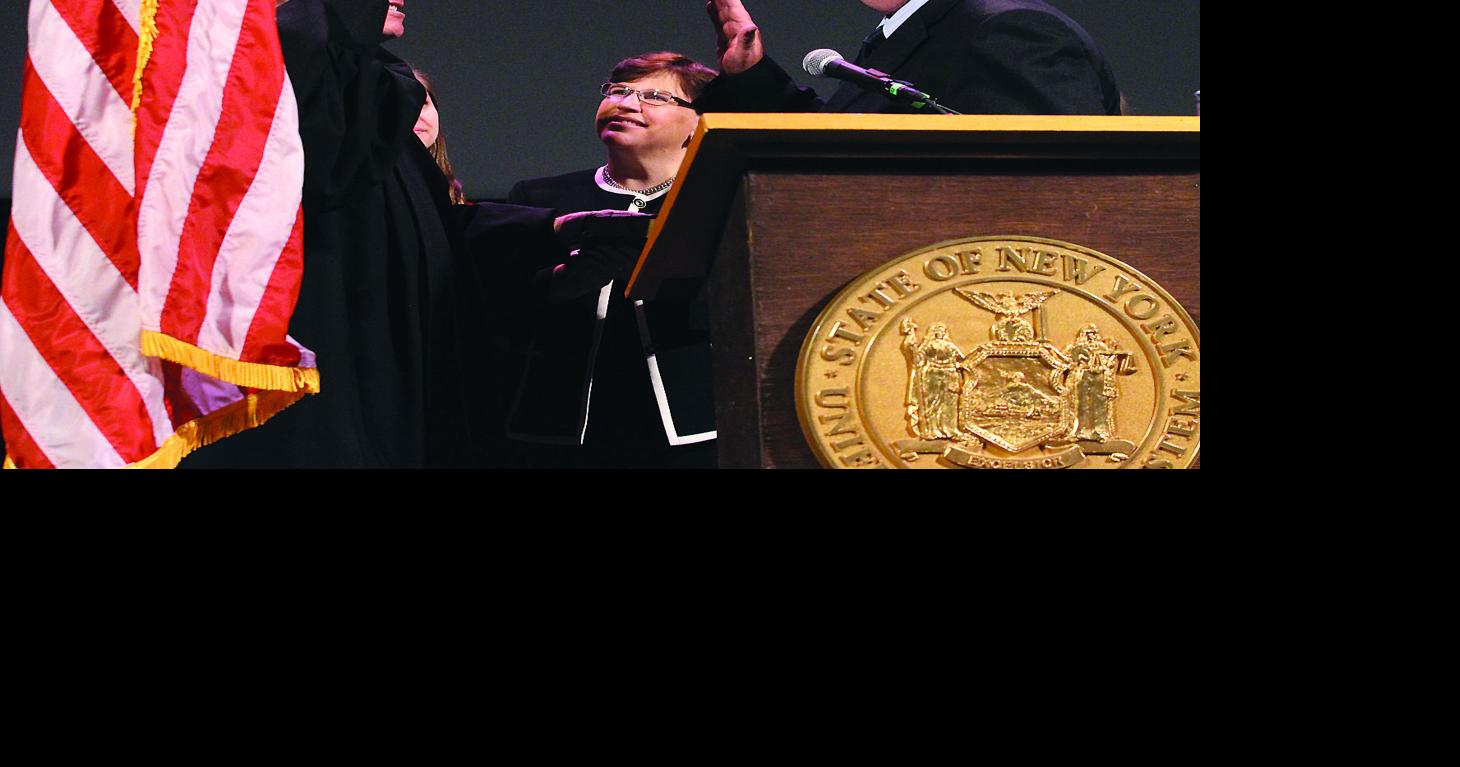 THE NEXT CHAPTER: Doran sworn in as state Supreme Court justice at the ...
