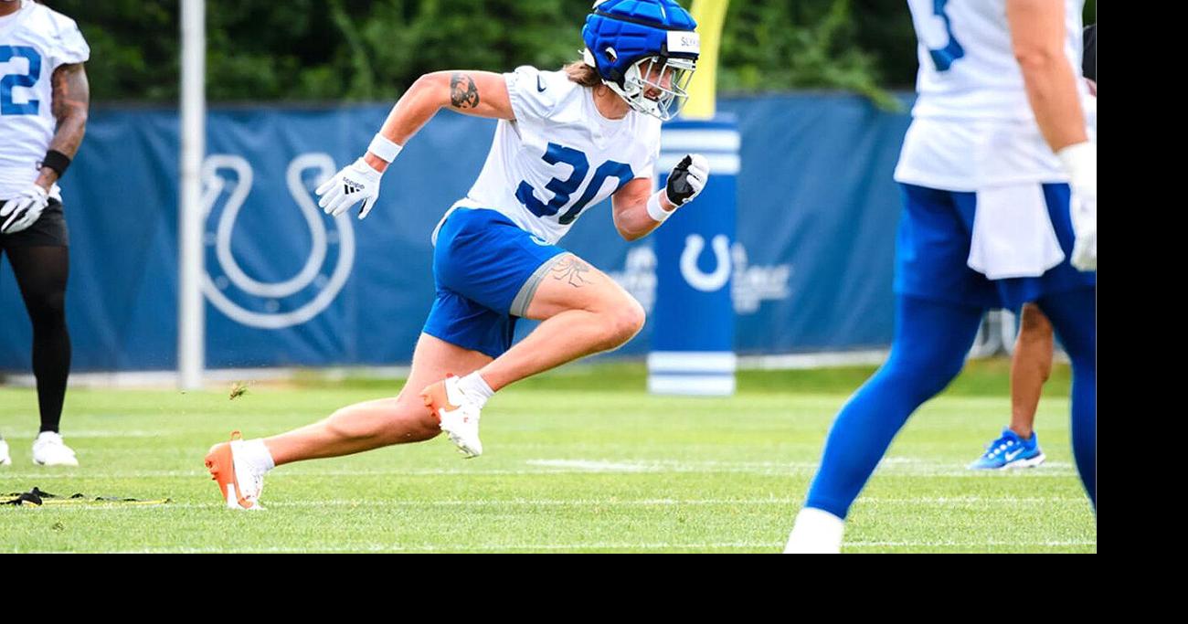 Waterloo's Derek Slywka signs with the Indianapolis Colts, but not a ...