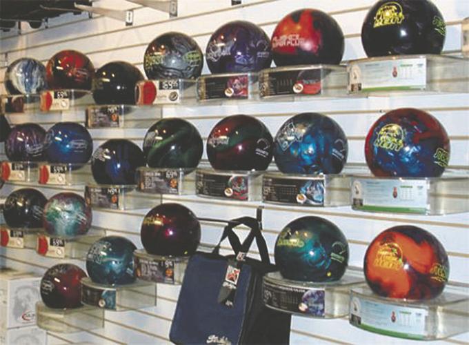 BUSINESS OF THE WEEK: Doug Kent's Rose Bowl Lanes and Lakeside Lanes ...