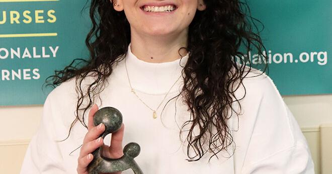 ICU nurse receives Thompson’s DAISY Award | Health | fltimes.com