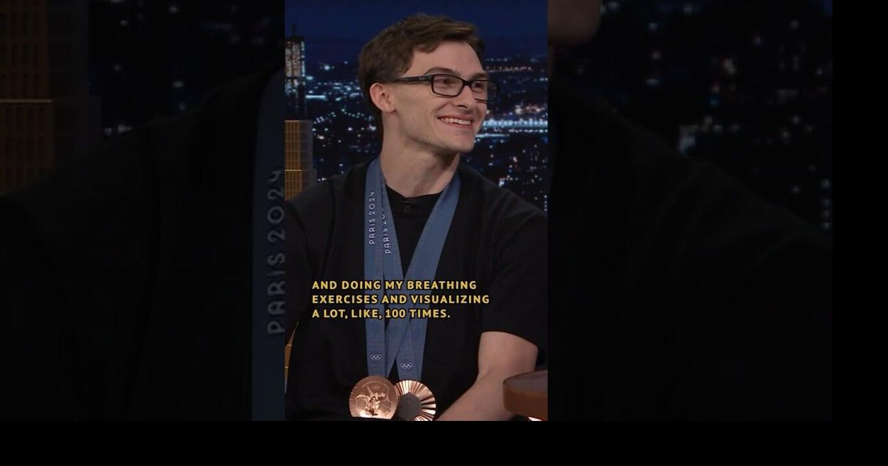 #StephenNedoroscik reacts to the Clark Kent & sleeping memes that went ...
