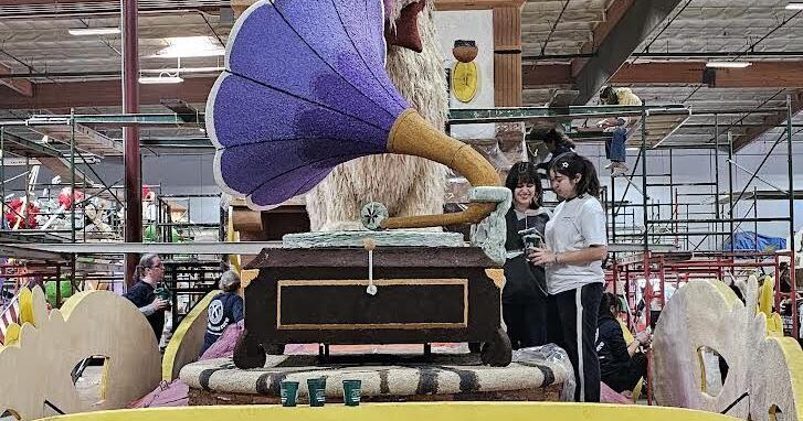 Students from Fontana help Kiwanis International win award for float at ...
