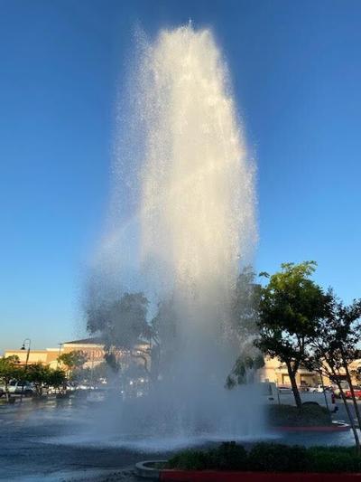 Vehicle hits fire hydrant in Fontana | News | fontanaheraldnews.com