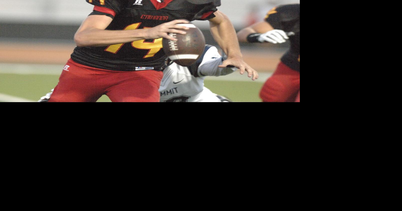 Etiwanda football team smashes Riverside Poly, 52-7 | Sports ...