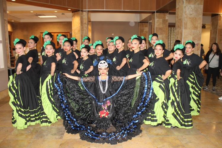 Residents enjoy Fontana's Easter celebration despite rainfall; see ...