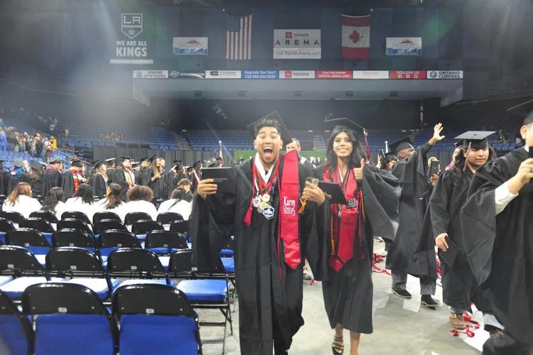 Miller seniors celebrate during graduation ceremomy | News ...