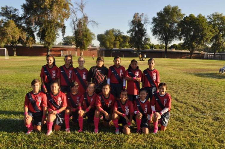 Fontana youth soccer teams play well, raise awareness for breast cancer ...