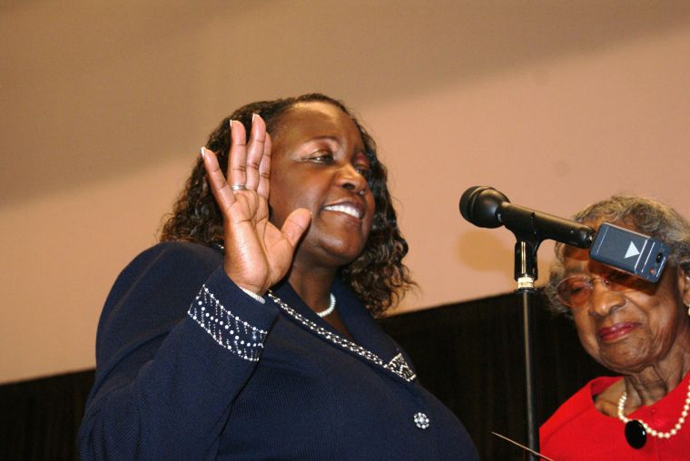 Acquanetta Warren announces her plans for the city after taking oath as ...
