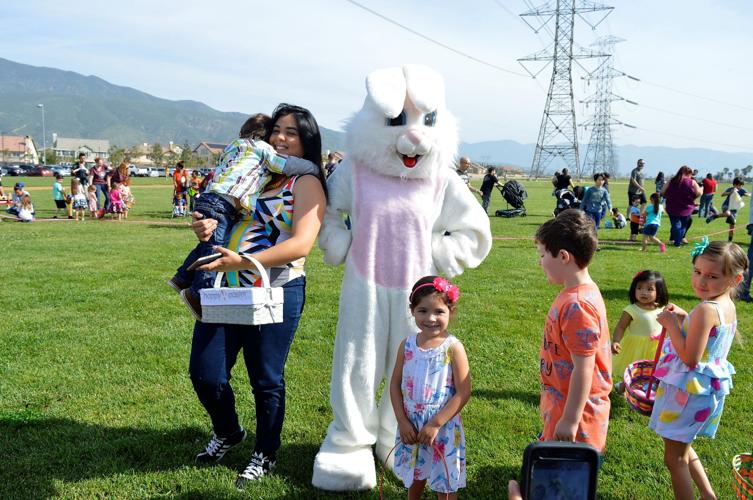 Thousands of residents have fun during Easter egg hunts in Fontana; see ...