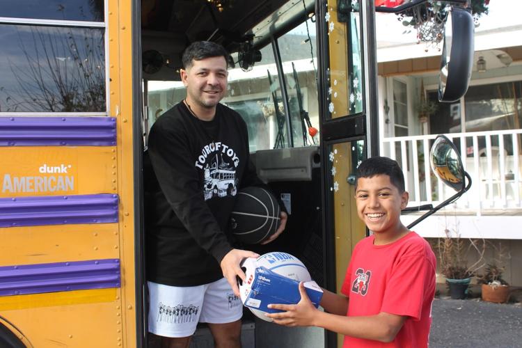 Children living in mobile home park in Fontana get special holiday ...