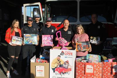 Fontana Fire Station 73 collects 200 toys for needy children | News ...