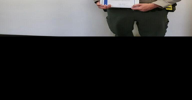Two deputies are honored for their lifesaving efforts | News ...