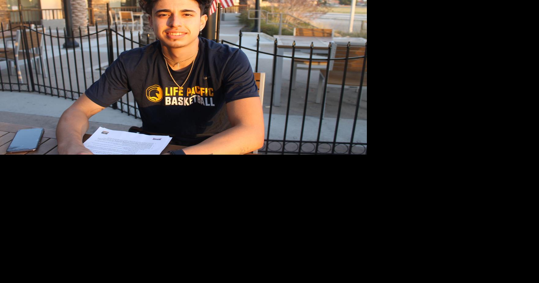 Summit basketball standout Miguel Robles receives college scholarship ...