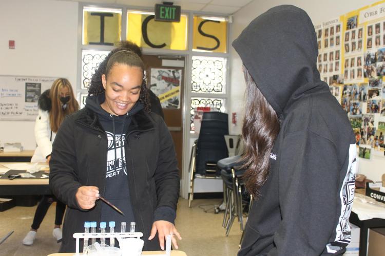 Summit High School students learn how to be crime solvers in cyber ...