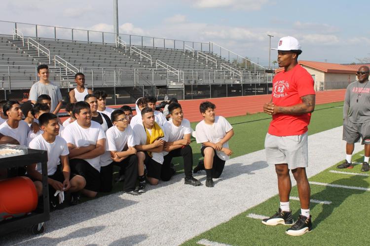 After setting records in college, Miller graduate Malik Flowers signs ...
