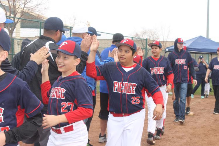 Nearly 1,000 players take part in Fontana Baseball Association's ...