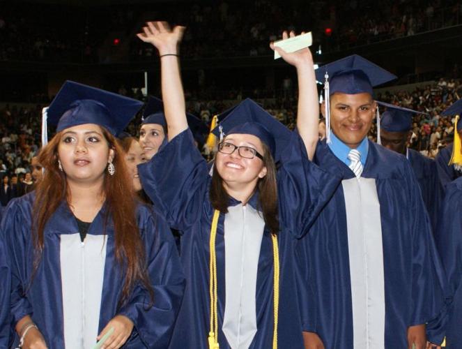 Summit High School seniors enjoy graduation ceremony; see photo ...