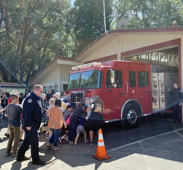 Push-In Ceremony for Engine 90 | News | foresthillmessenger.com