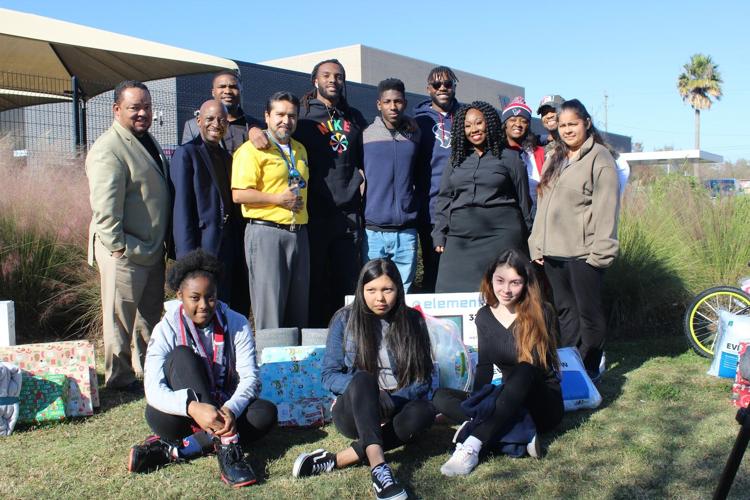 Chris’s Christmas Wish Foundation Blesses Needed Students | State ...