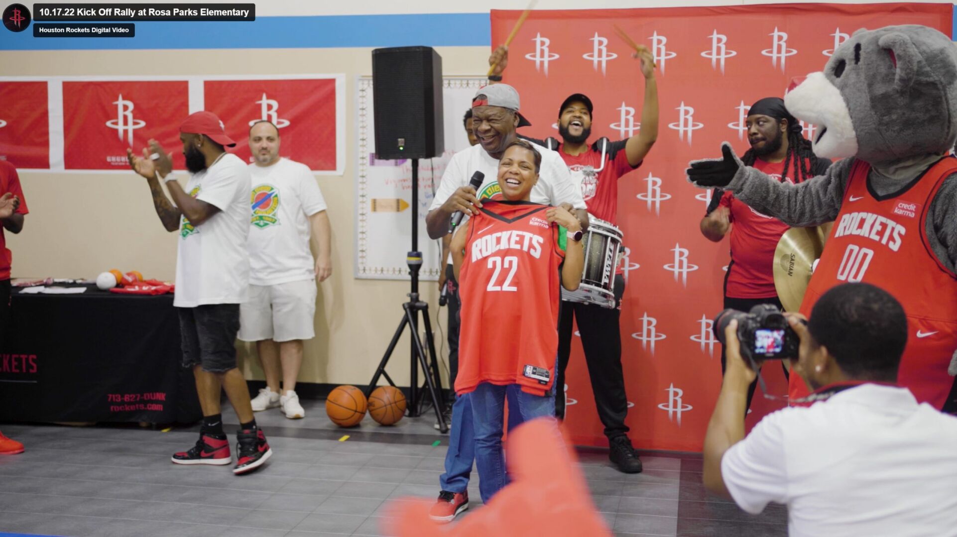 Rockets Host Season Tipoff Rally at Rosa Parks Elementary School ...