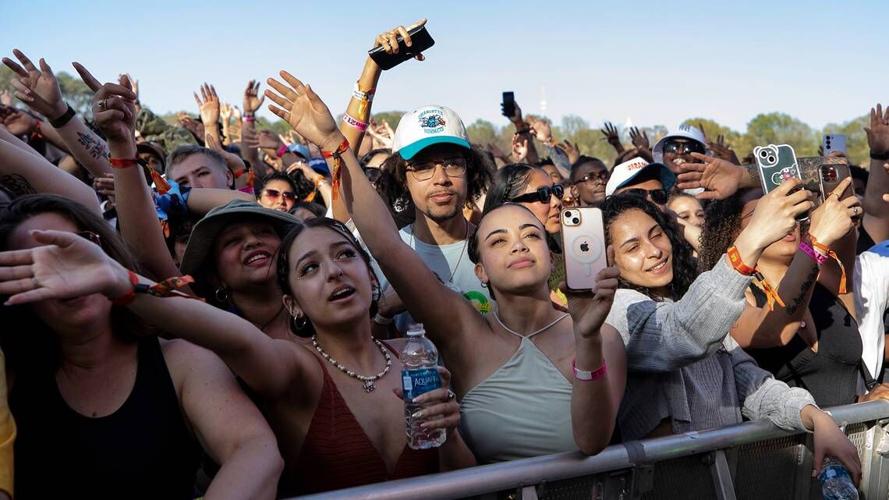 J. Cole and Drake Deliver a Star-Studded Night to Remember at ...