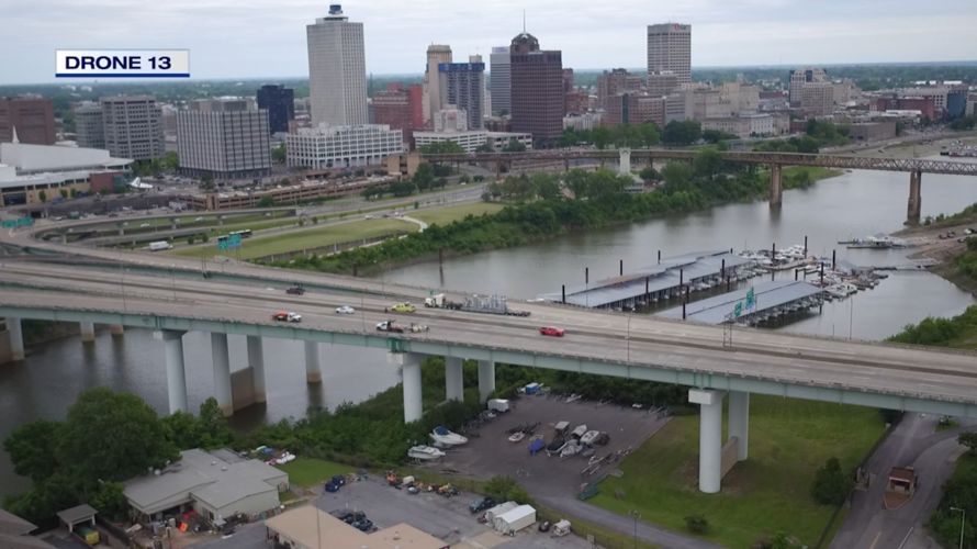 PHOTOS: I-40 Bridge closed after crack discovered | | fox13memphis.com