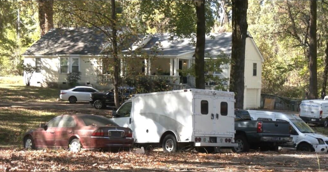 Man shoots, destroys police robot during 12-hour standoff | News ...