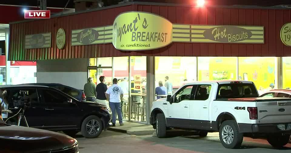 Iconic Bryant’s Breakfast reopens with new owner | News | fox13memphis.com