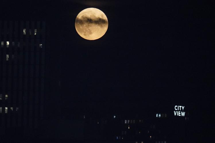 Photos: September 2020 Full Corn Moon brightens the night sky ...