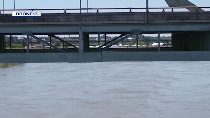 PHOTOS: I-40 Bridge closed after crack discovered | | fox13memphis.com