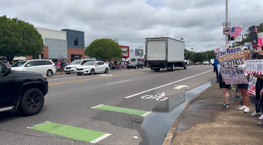 PHOTOS: Protests erupt across country, including Memphis, for 'No Kings ...