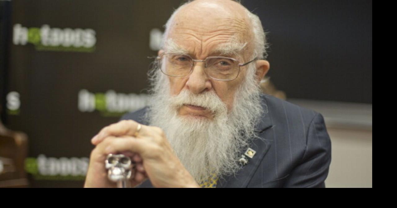 James Randi, magician, paranormal debunker, dead at 92 | Trending ...