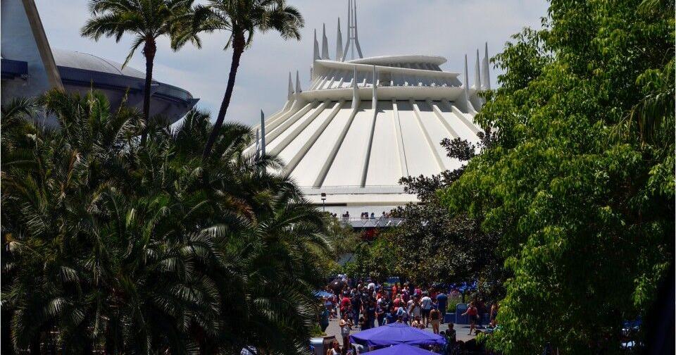 Disneyland's Space Mountain closed after rider jumps off roller coaster ...