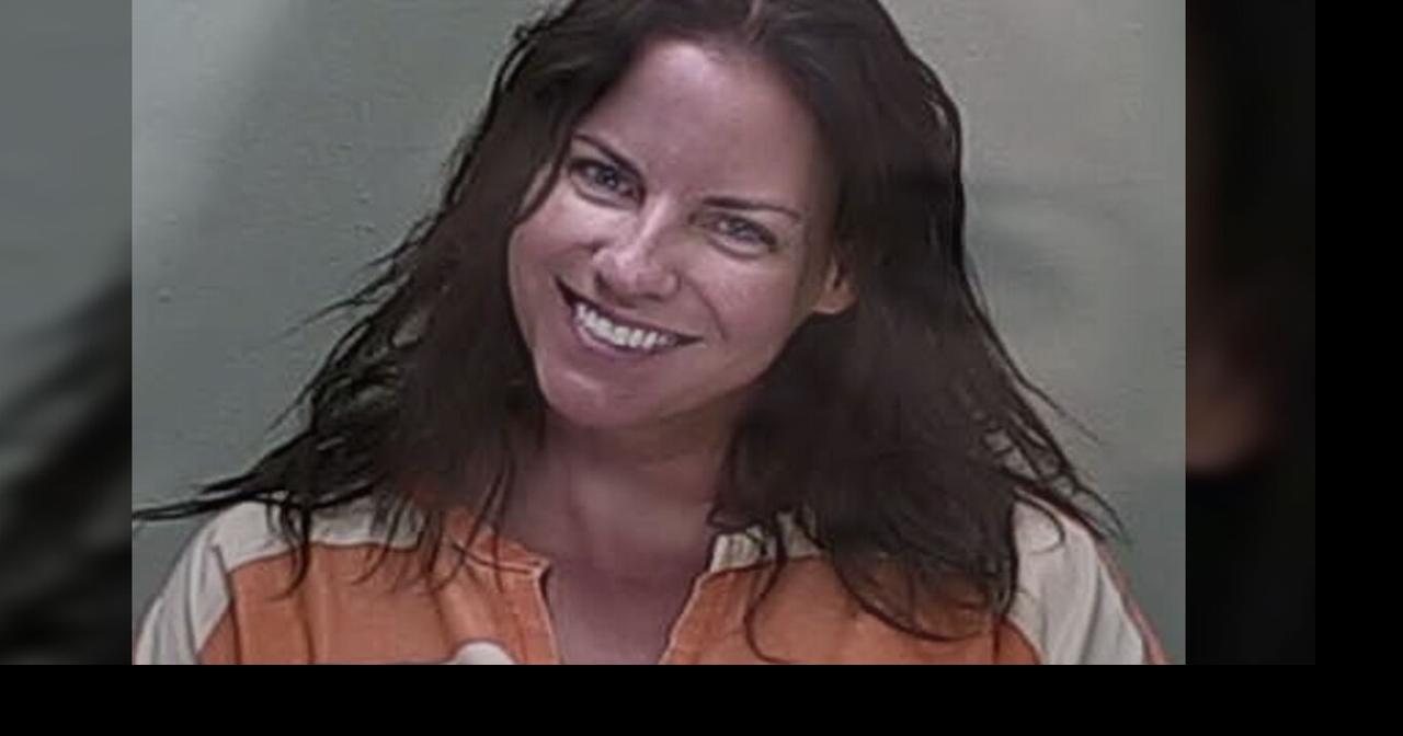 Florida woman smiles in mugshot during DUI arrest after fatal crash ...