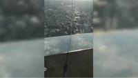 sears tower skydeck crack