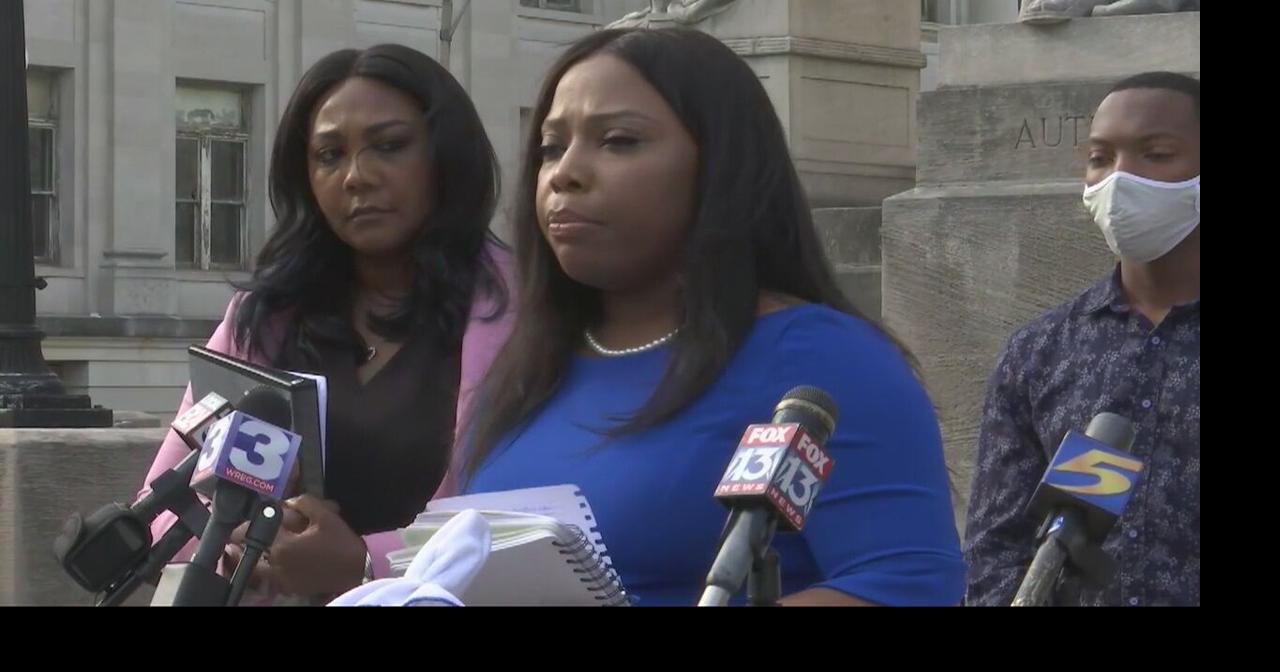 Grand jury indicts Sen. Katrina Robinson on theft, embezzlement and ...
