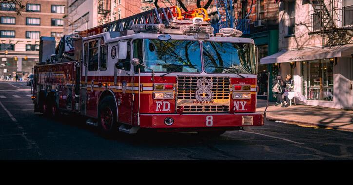 Watch: 2 teenagers shimmy down pipe to escape NYC apartment fire ...